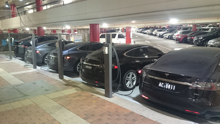 Australian Politics Forum - Tesla crash battery burns people alive